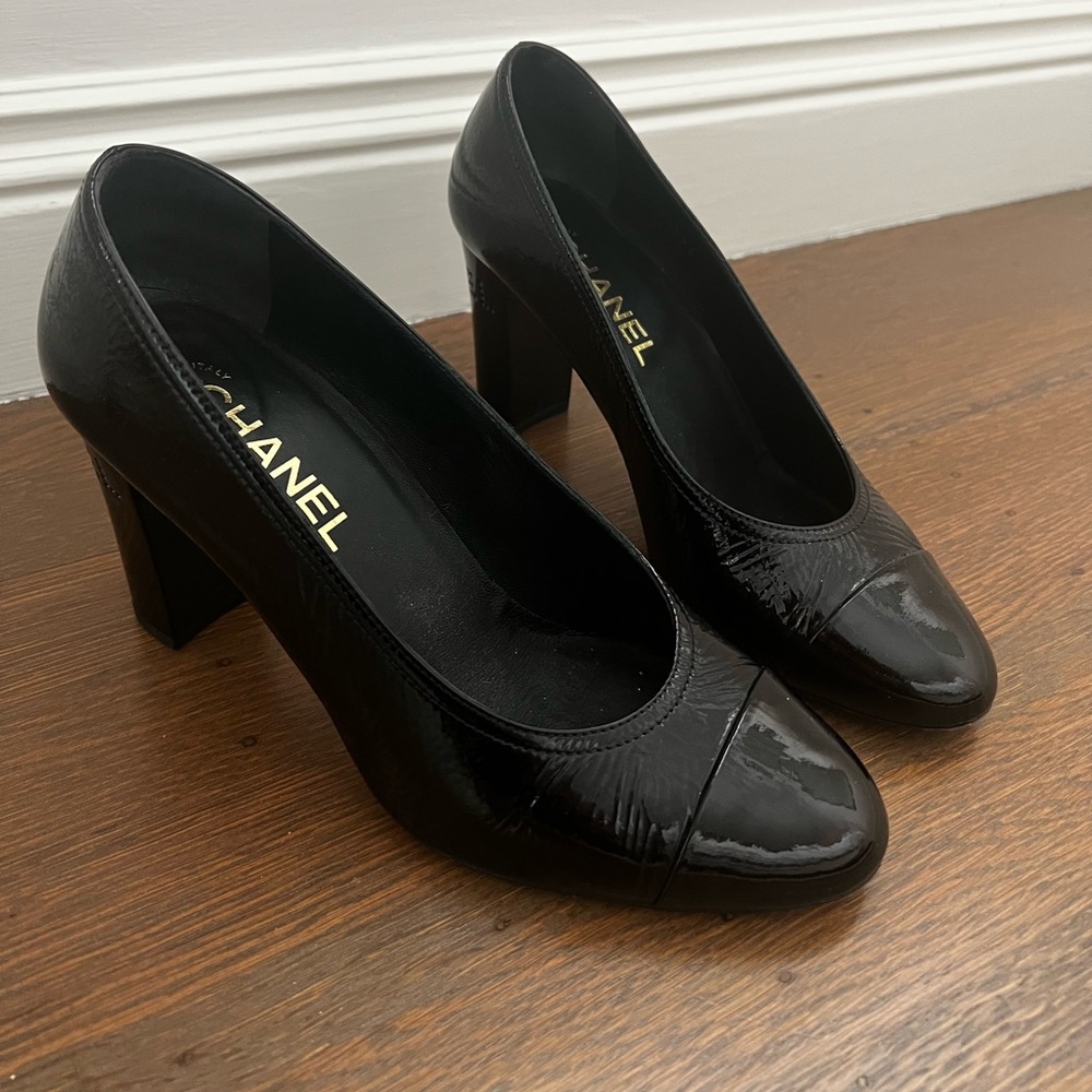 Chanel Patent Black Leather Cap Toe Heels Size 38 / 7… - Gem